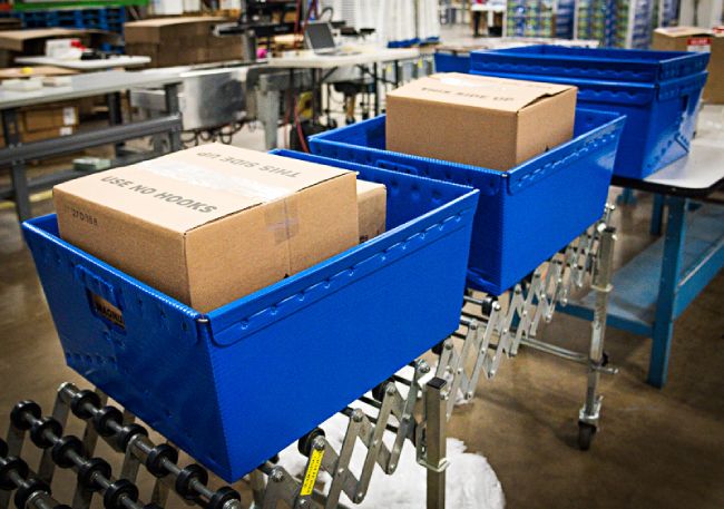 Why Your Distribution Center Should Start Using Plastic Corrugated ...